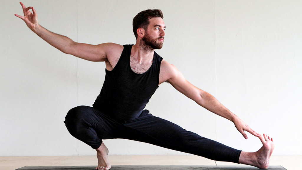Everyday Yoga For Men - Yoga Teacher Training In Rishikesh India
